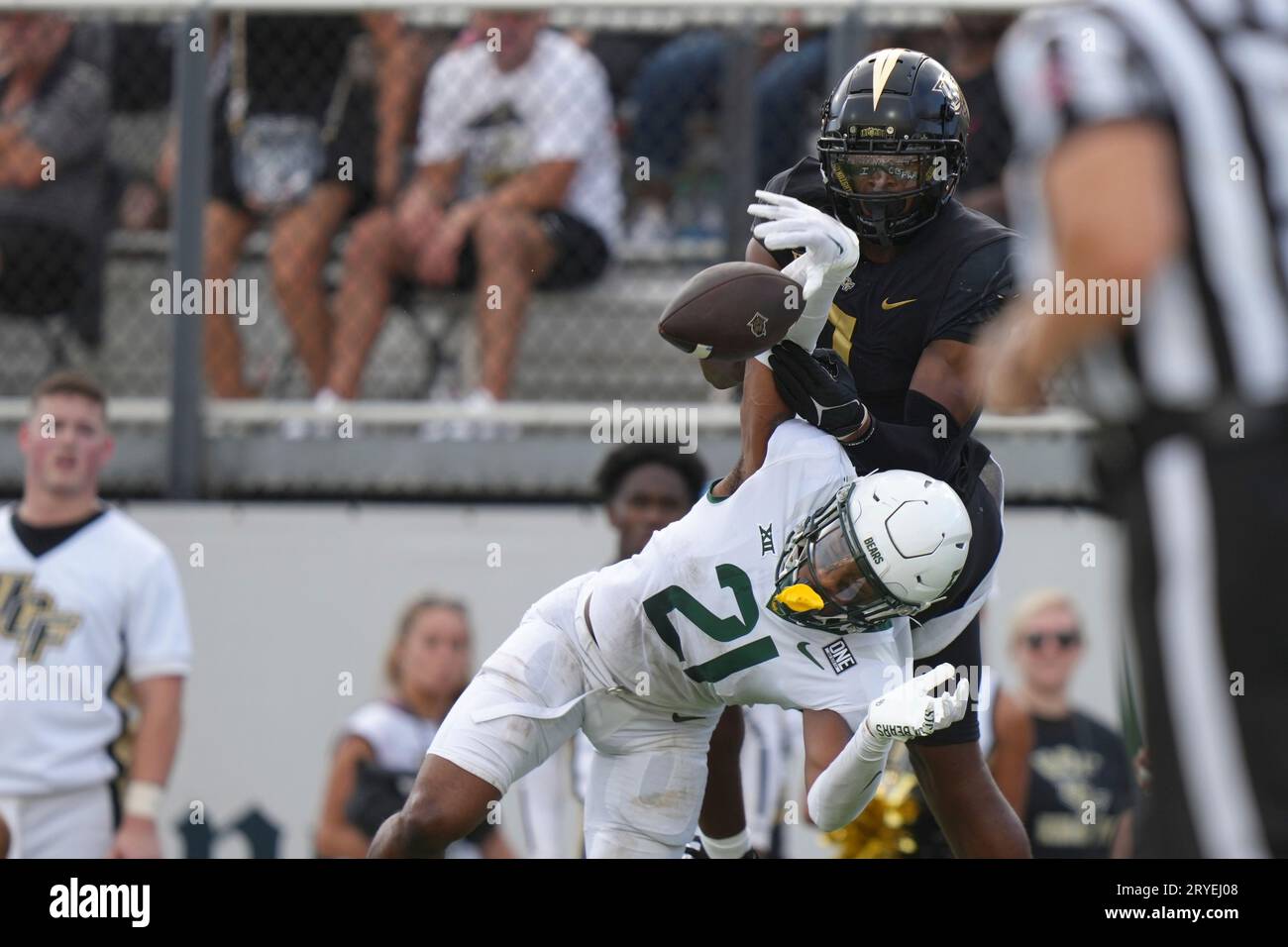 ORLANDO, FL - SEPTEMBER 30: Baylor Bears cornerback Chateau Reed (21 ...