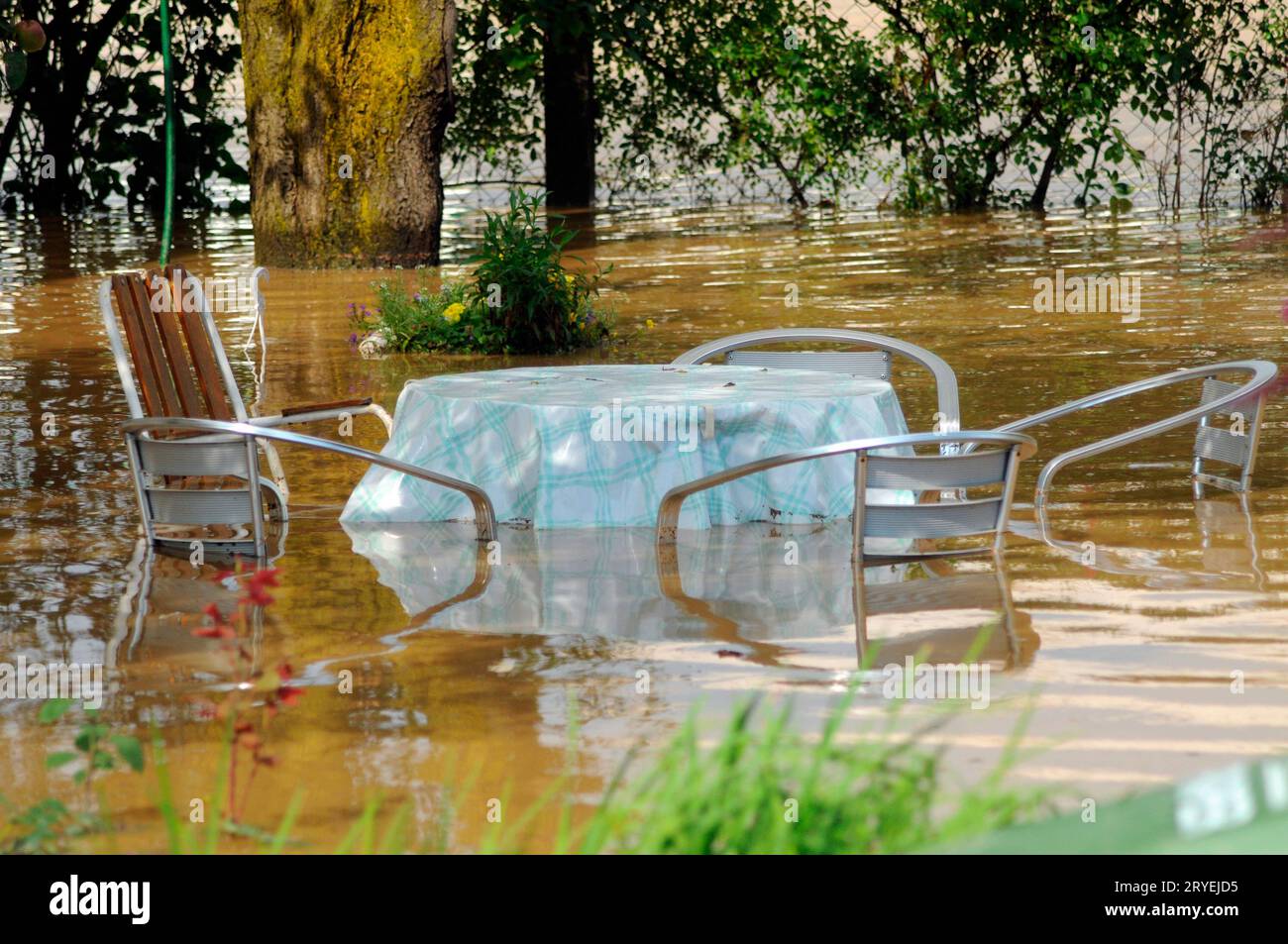 Building protection and weather hi-res stock photography and images - Alamy