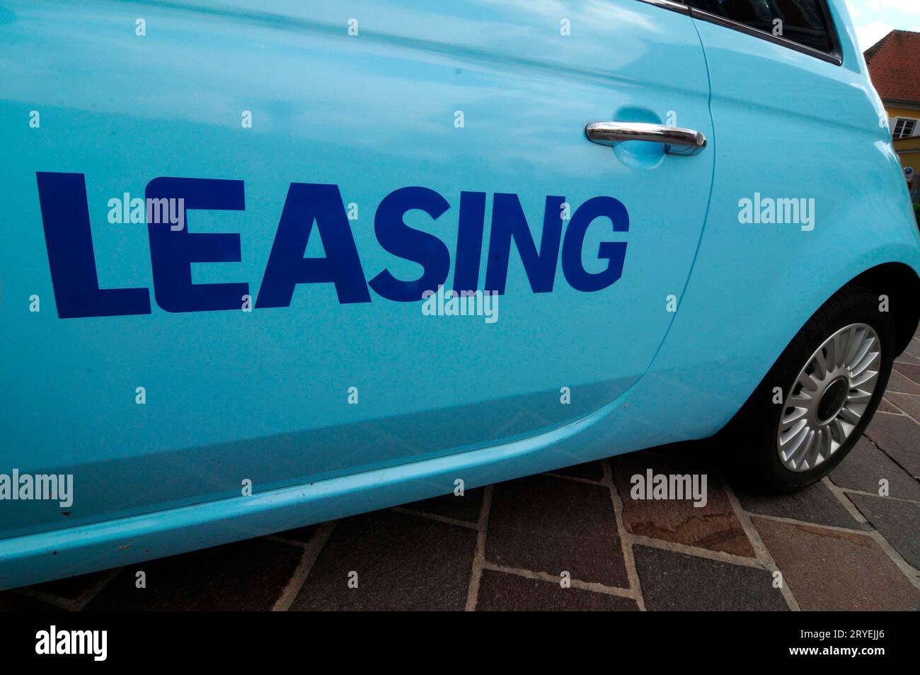 Money road sign hi-res stock photography and images - Alamy