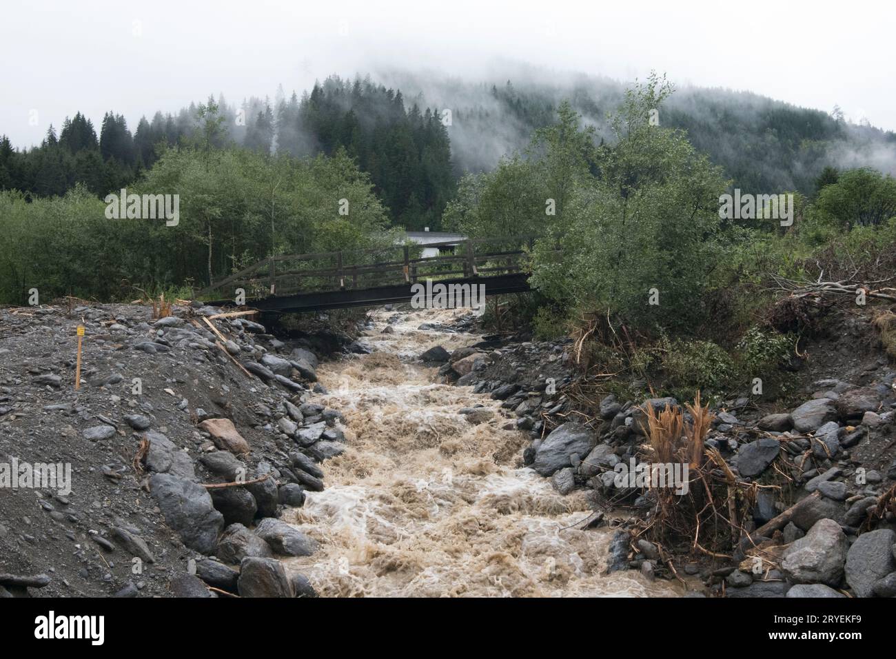 River natural water course hi-res stock photography and images - Alamy