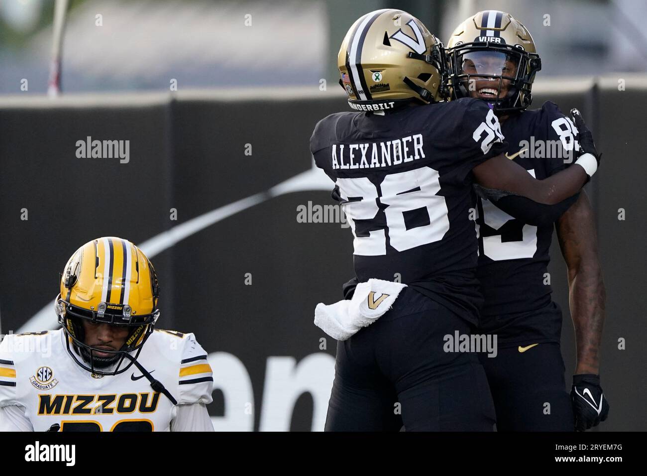 Vanderbilt running back Sedrick Alexander, center, celebrates a ...