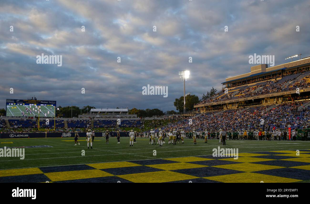Annapolis, MD, USA. 30th Sep, 2023. A beautiful sunset illuminates the ...