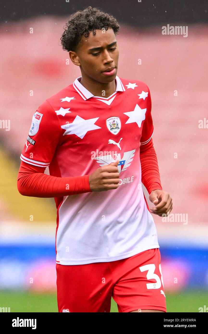 Theo Chapman #38 of Barnsley during the Sky Bet League 1 match Barnsley ...
