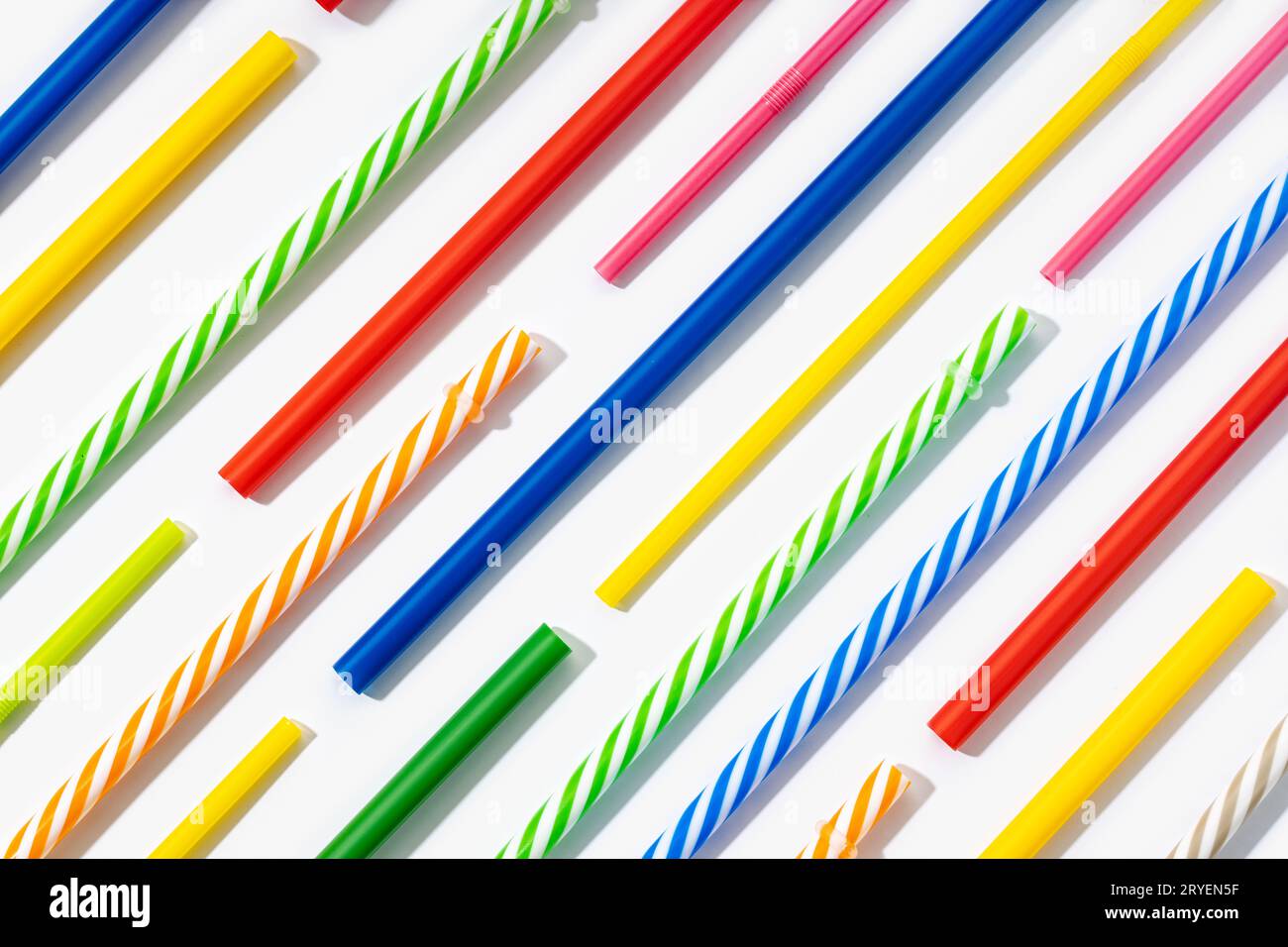 Plastic straws pollution hi-res stock photography and images - Alamy