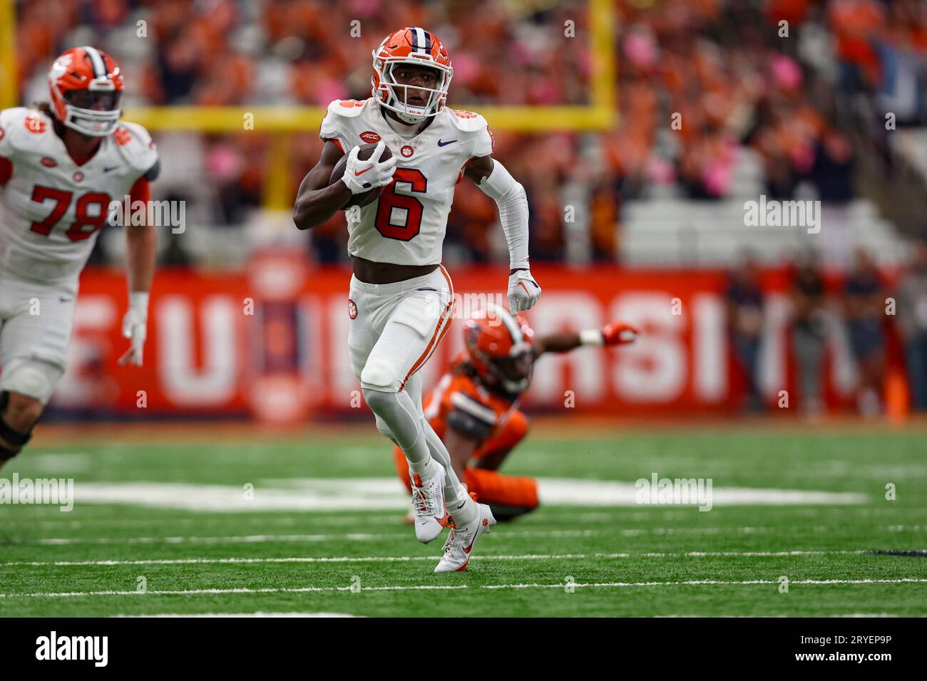 September 30, 2023, Syracuse, New York, USA- During the ACC conference game between Syracuse ...
