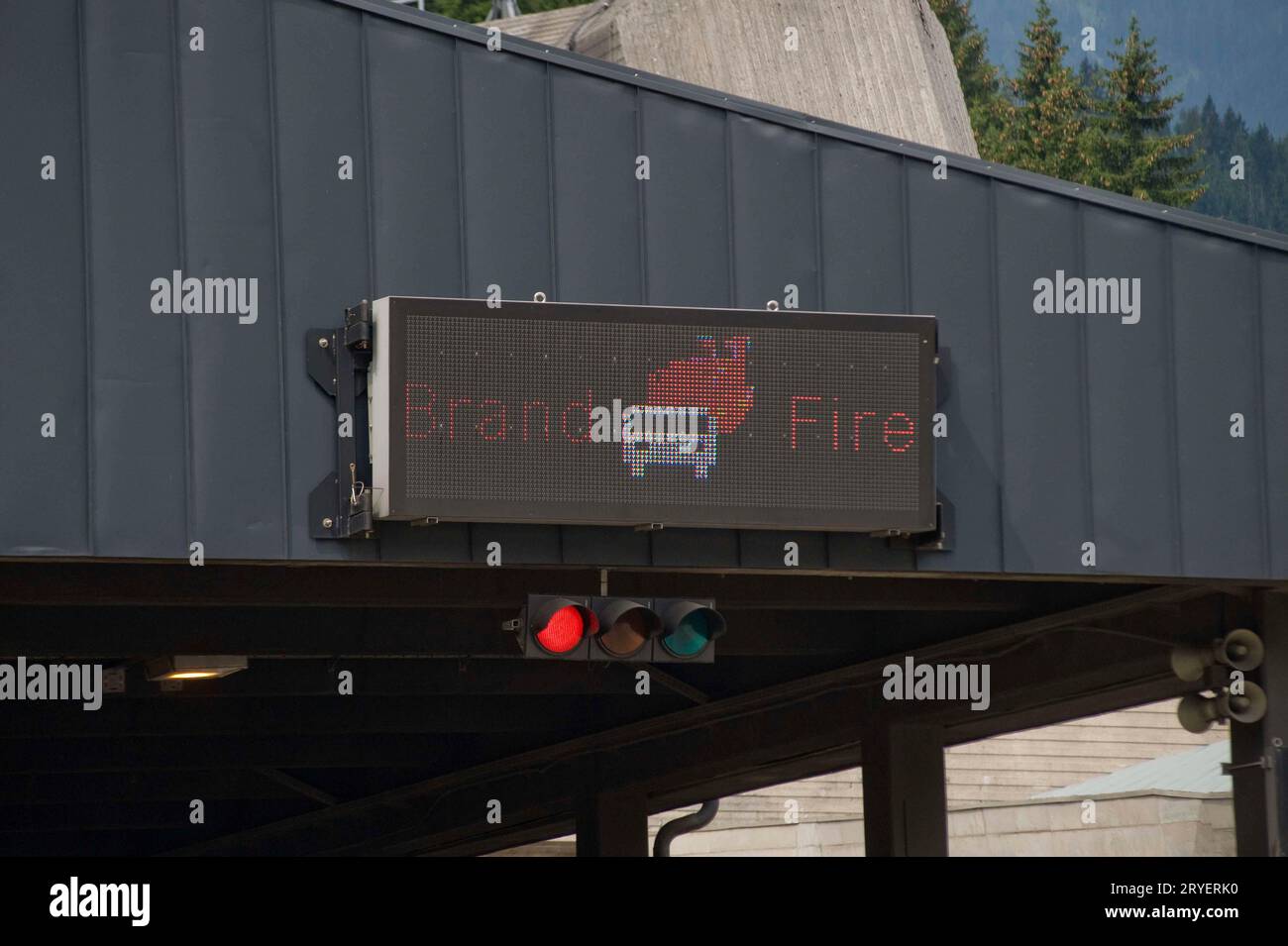 Crash animation hi-res stock photography and images - Alamy