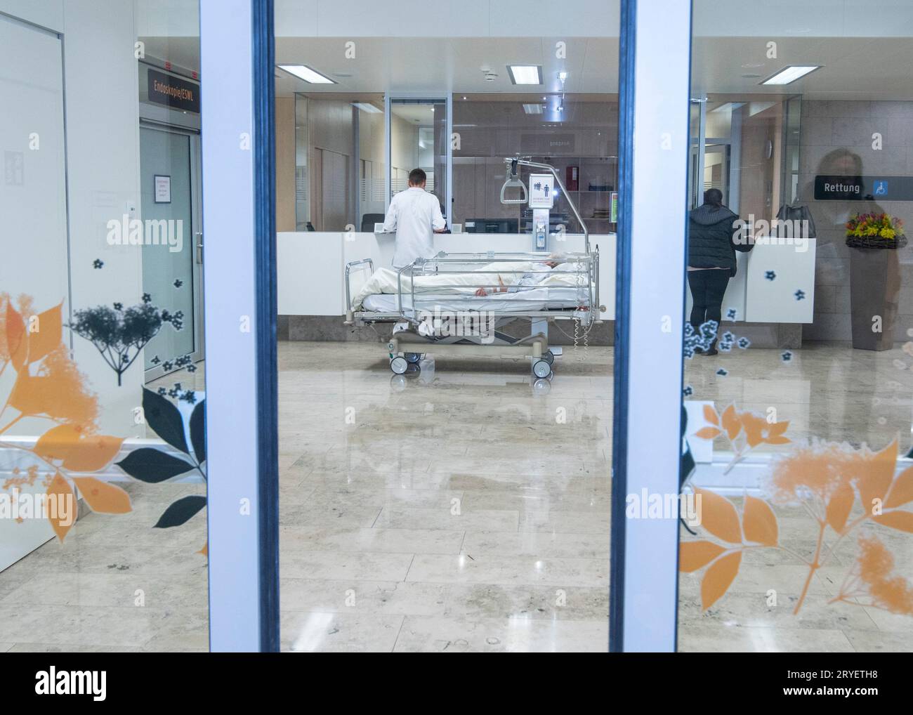 Hospital occupancy hi-res stock photography and images - Alamy