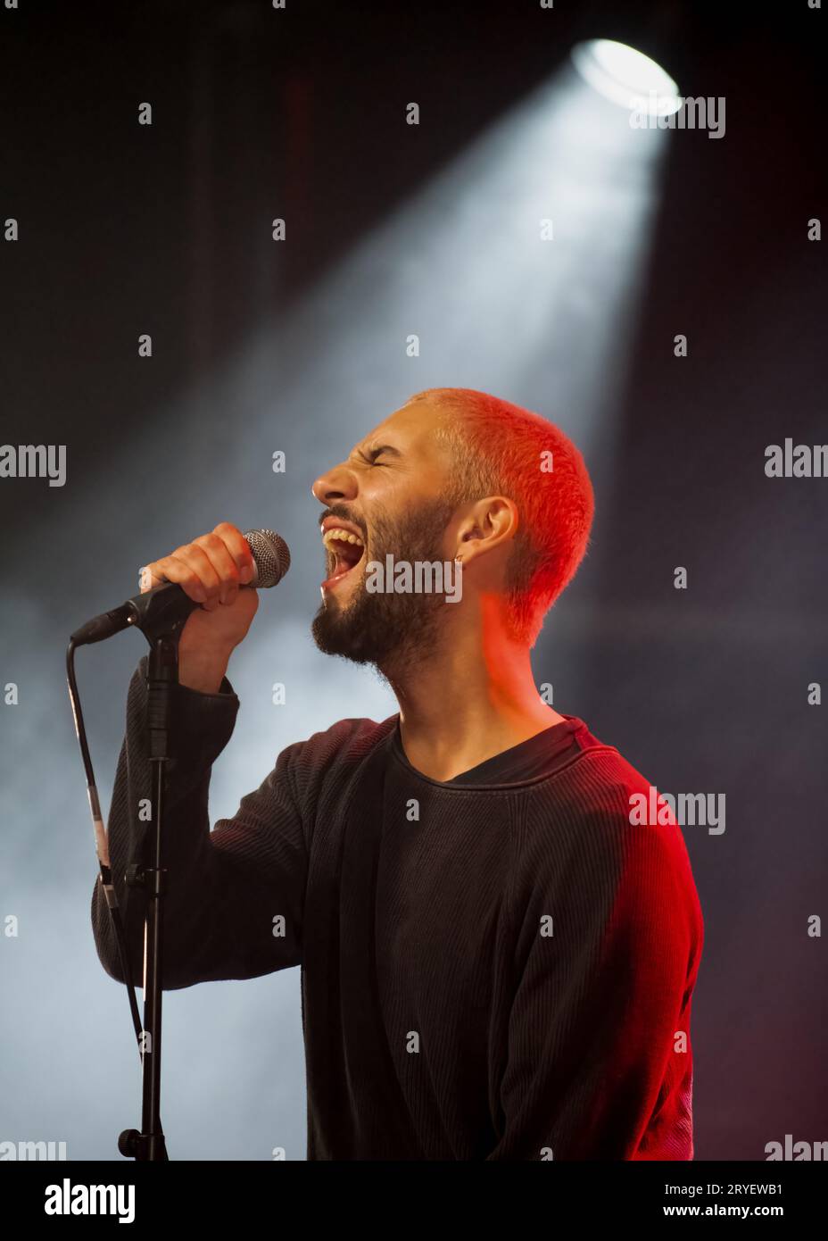 Pictured do nothing headline act hi-res stock photography and images ...