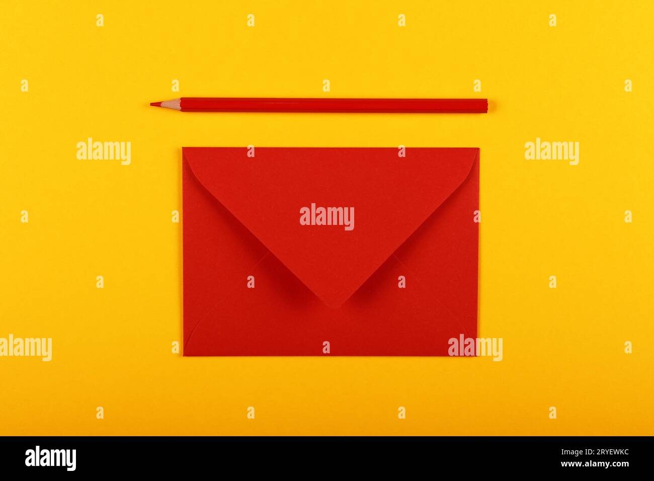 Paper closed sign hi-res stock photography and images - Alamy