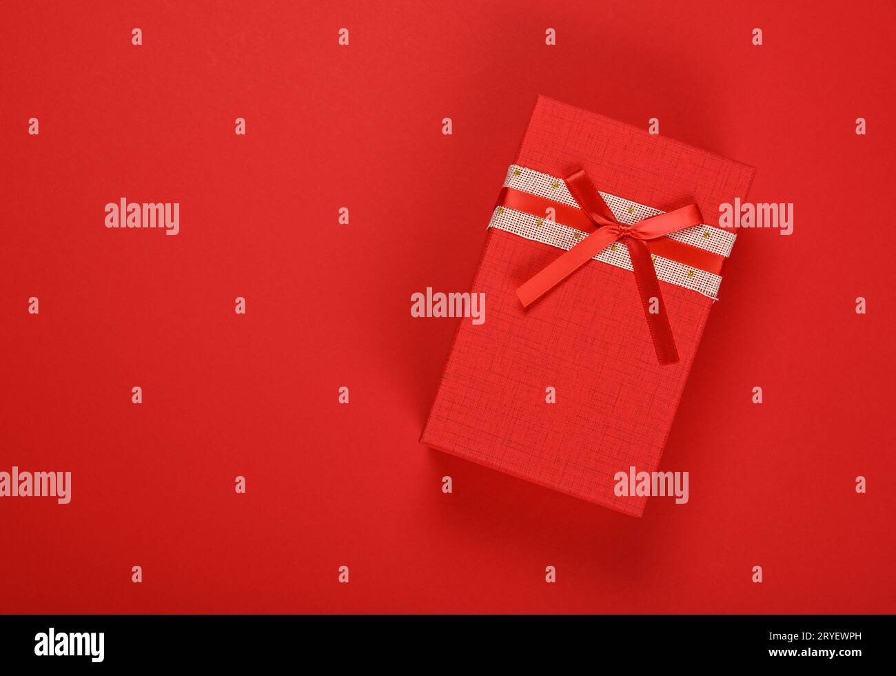 Box ribbon above hi-res stock photography and images - Alamy