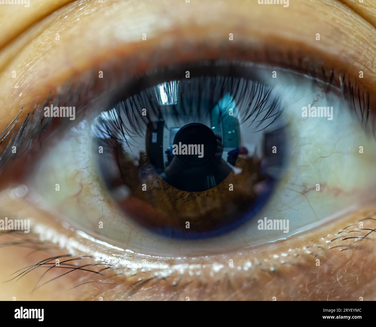 Southeast asian muslim hi-res stock photography and images - Alamy
