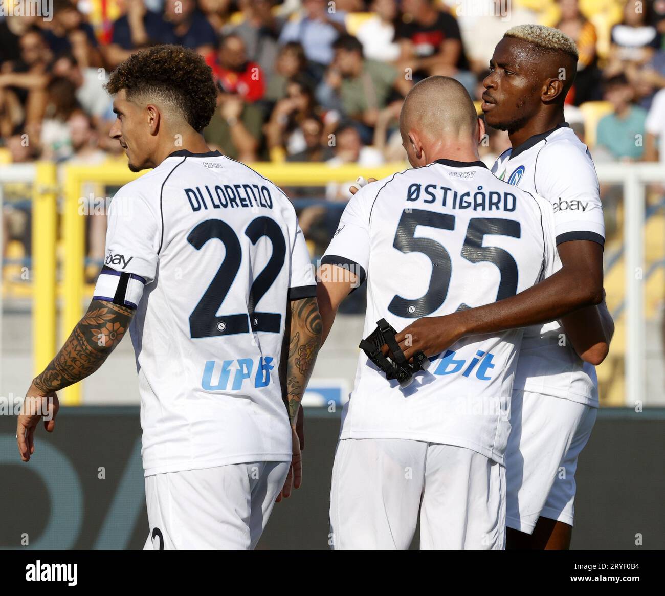Lecce, Italy. 30th Sep, 2023. Napoli's Victor Osimhen (R) celebrates ...