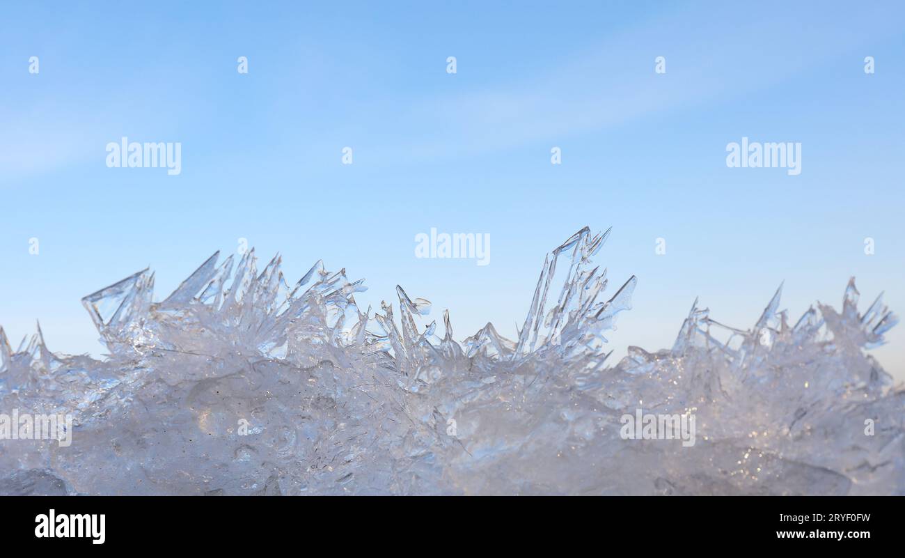 Frozen over with ice crystals hi-res stock photography and images - Alamy