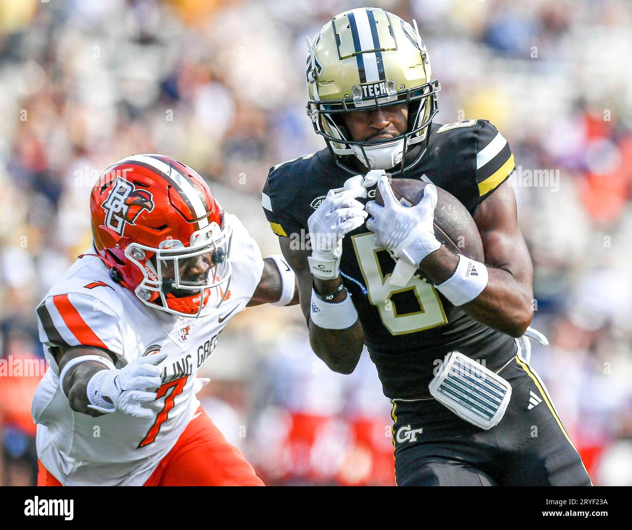 Bowling Green cornerback Davon Ferguson (7) is unable to stop Georgia ...