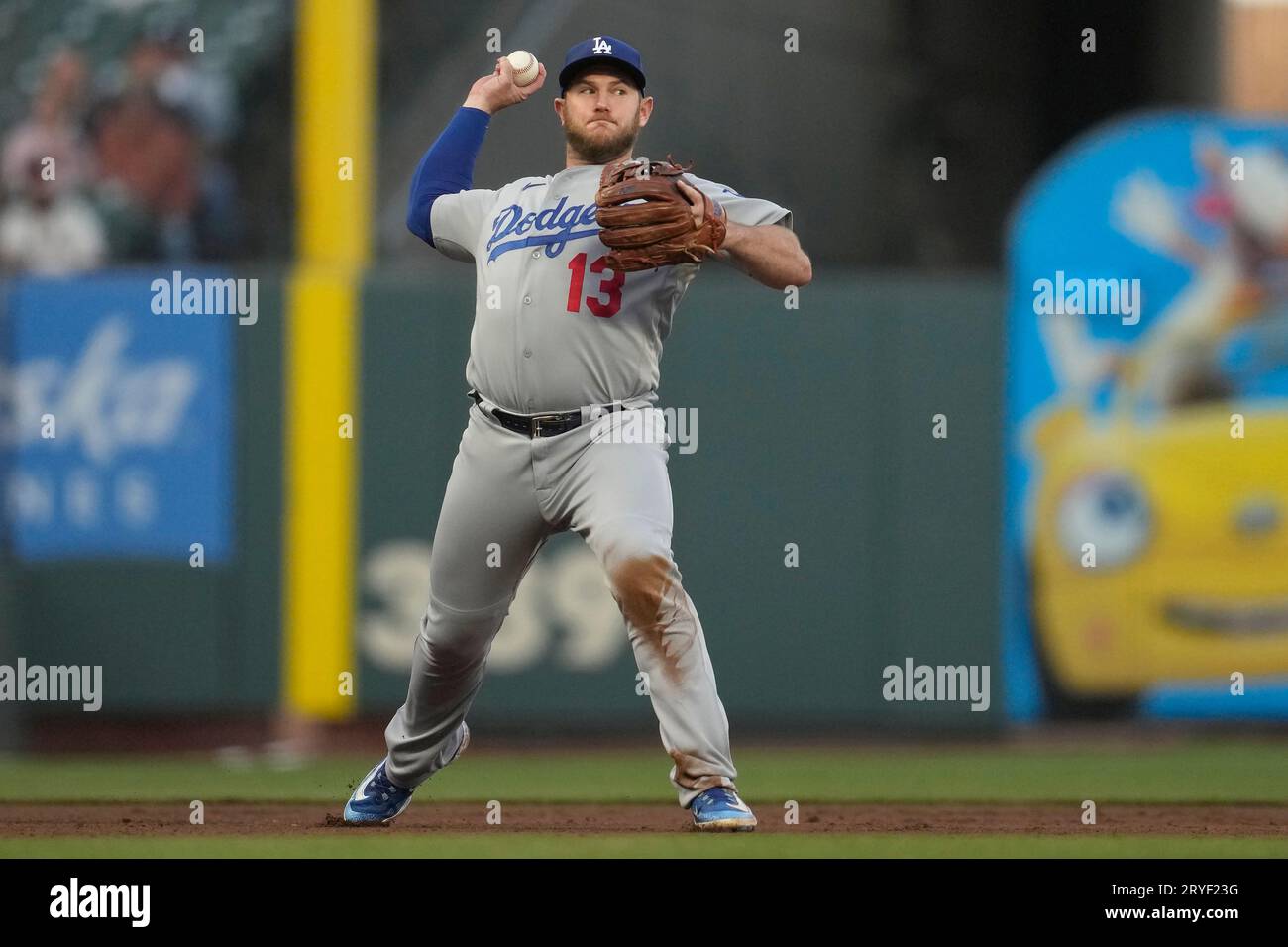 Los Angeles Dodgers third baseman Max Muncy throws out San Francisco ...