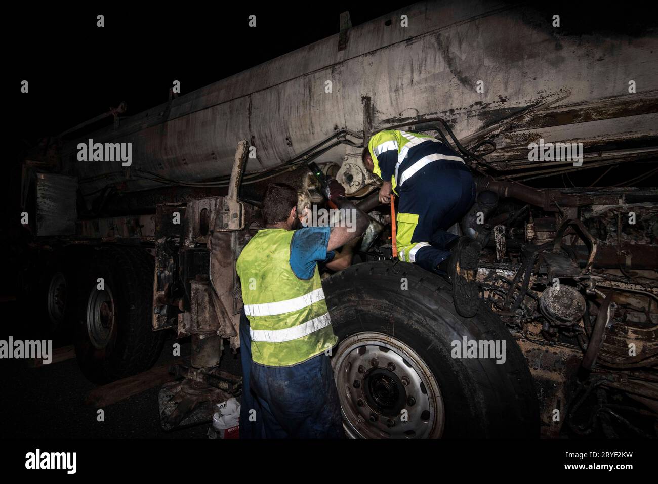 Burnt out vehicle after a vehicle fire Stock Photo - Alamy