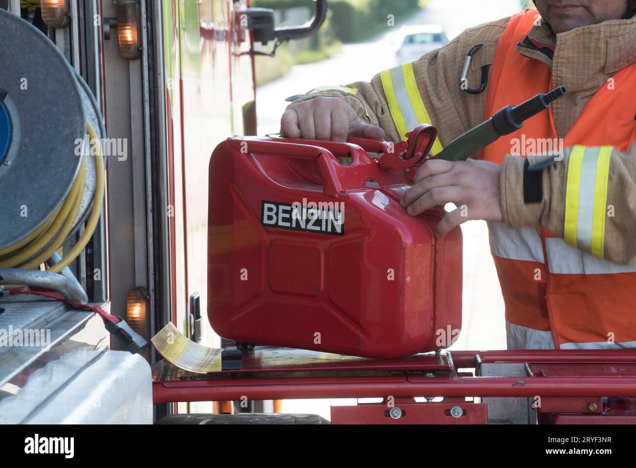 A jerry can for transporting fuel Stock Photo - Alamy