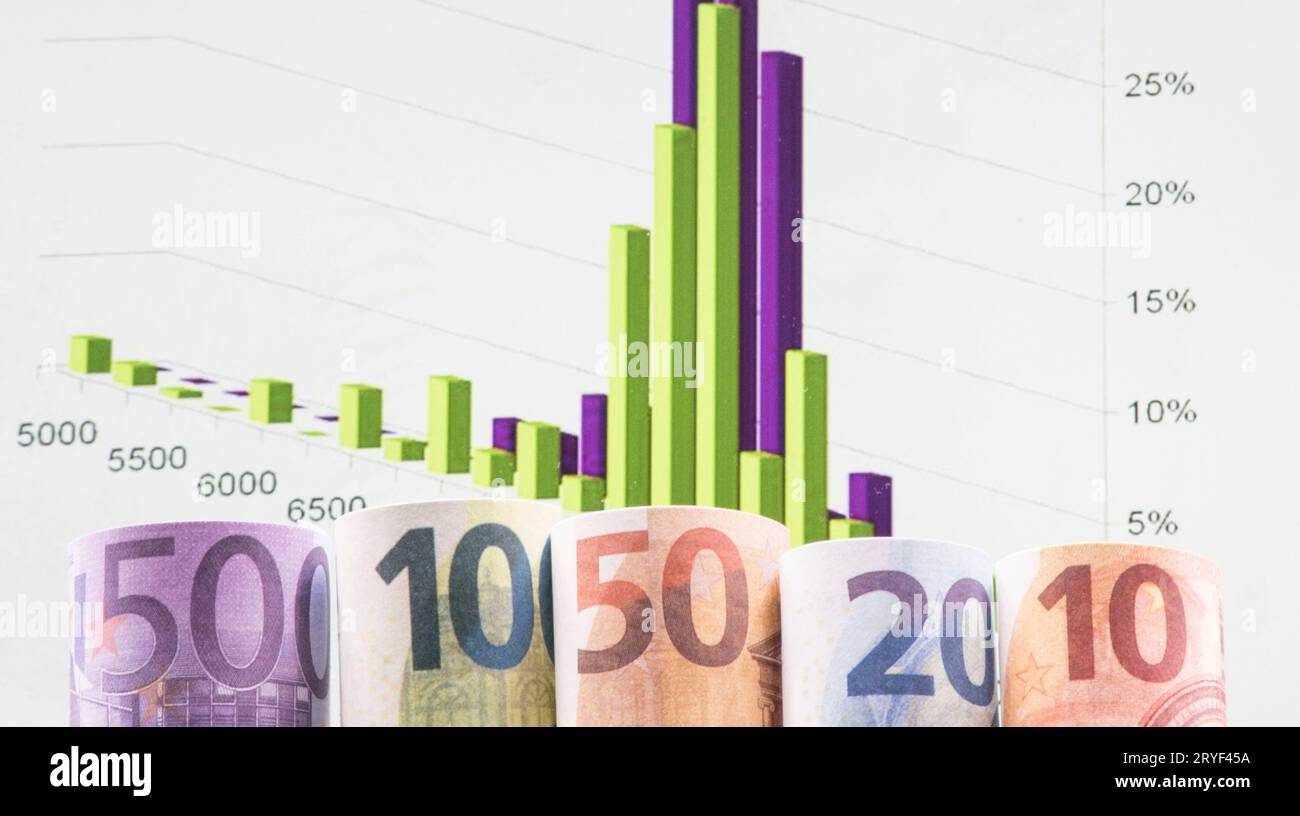 Economic cycle or business cycle Stock Photo - Alamy