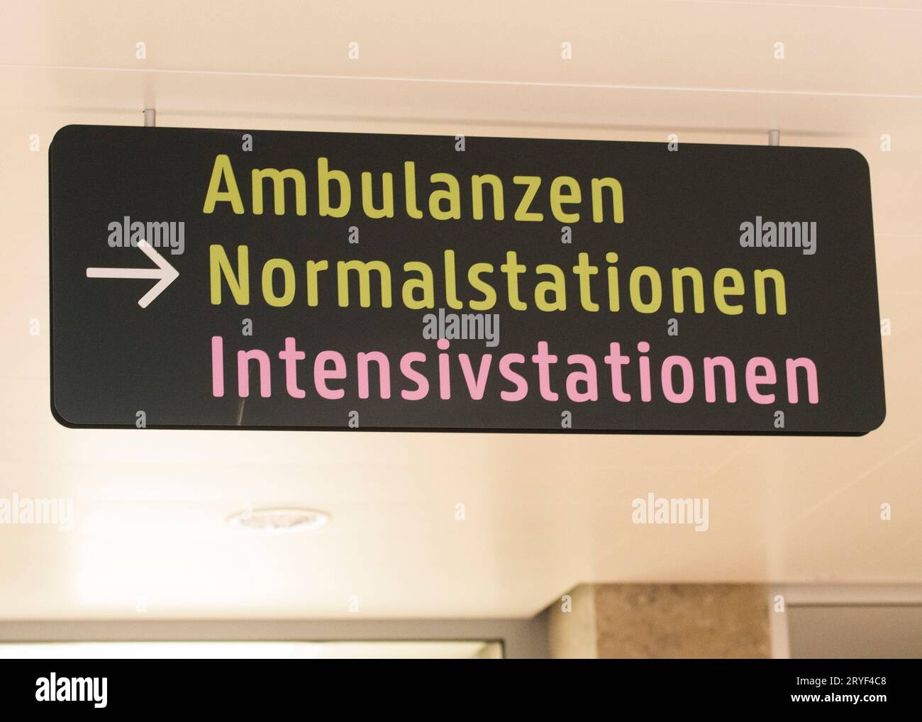 Intensive care unit sign in a hospital Stock Photo - Alamy