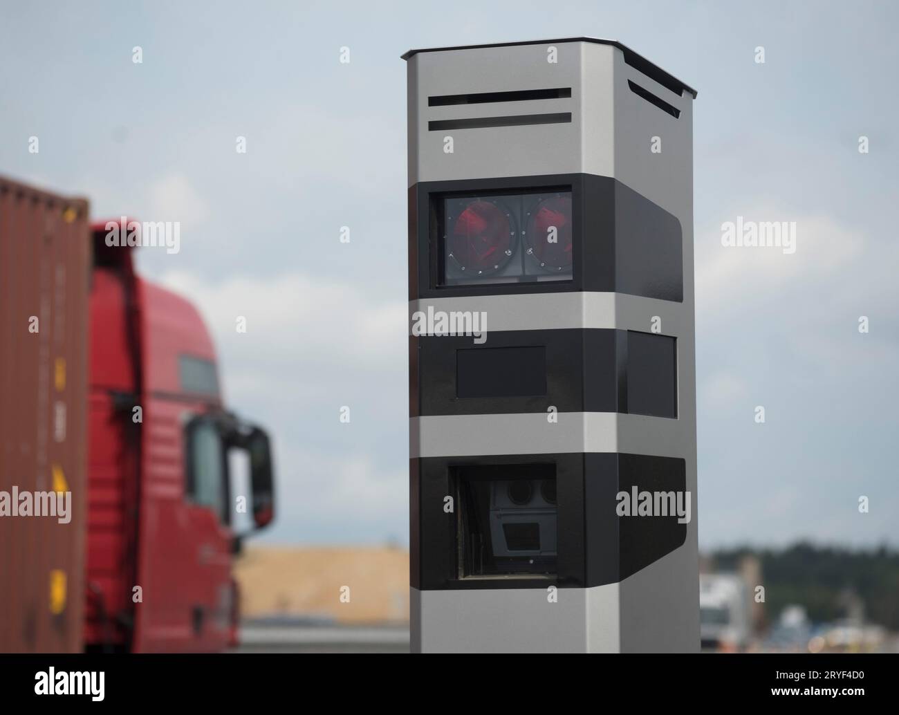 Traffic radar for speed measurement Stock Photo - Alamy