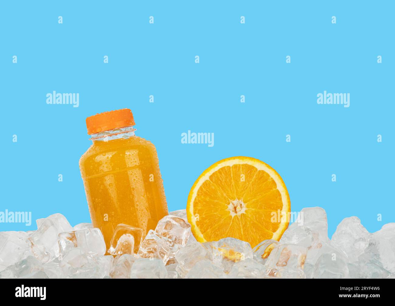 Cut slice hi-res stock photography and images - Alamy