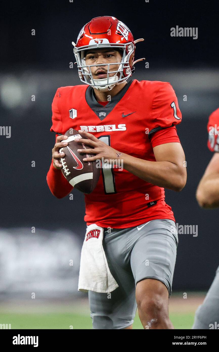 Las Vegas, NV, USA. 30th Sep, 2023. UNLV Rebels quarterback Jayden ...