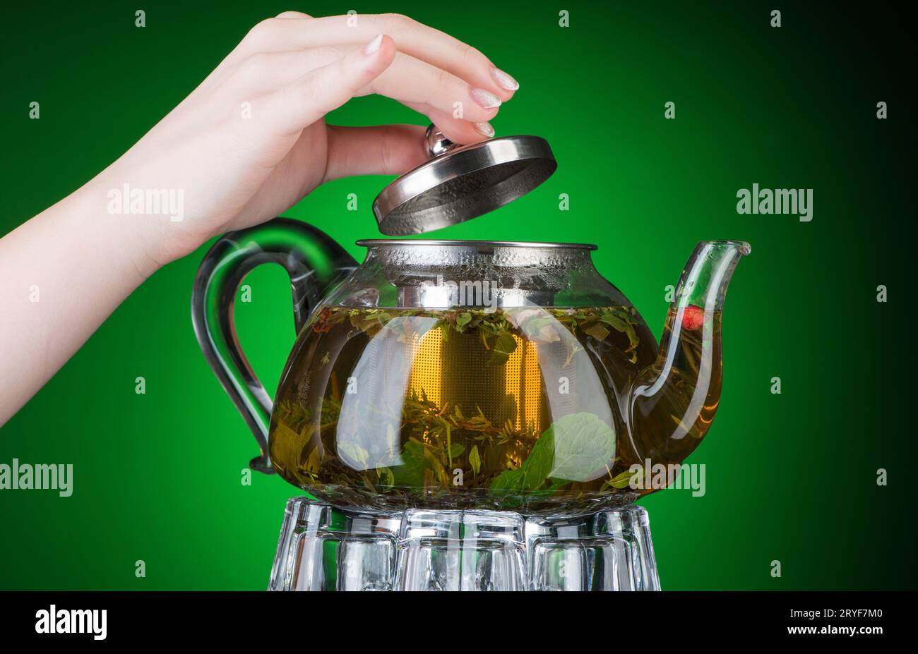 Brewing tea in glass teapot hi-res stock photography and images - Alamy