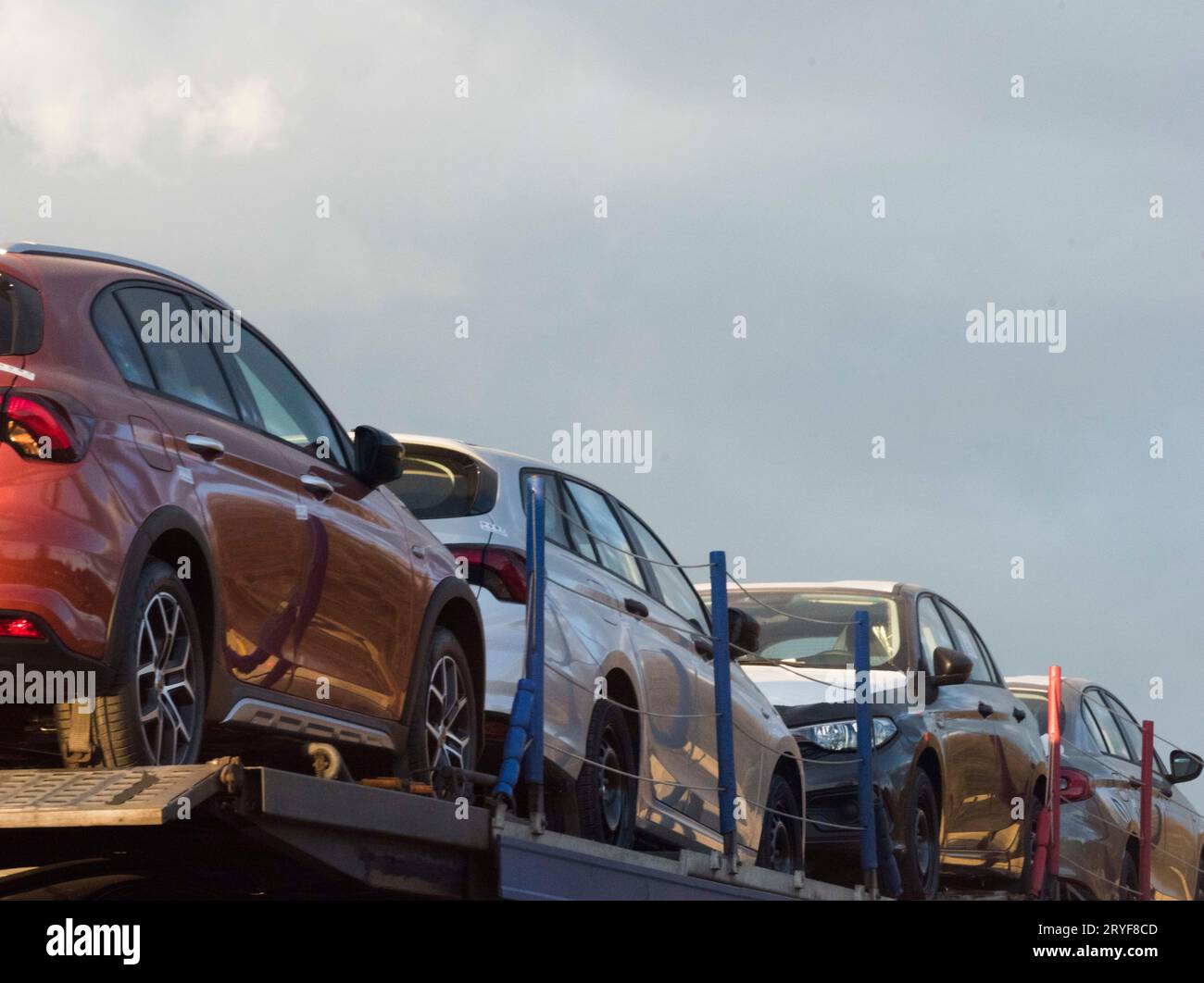 Shipping and rail hi-res stock photography and images - Alamy