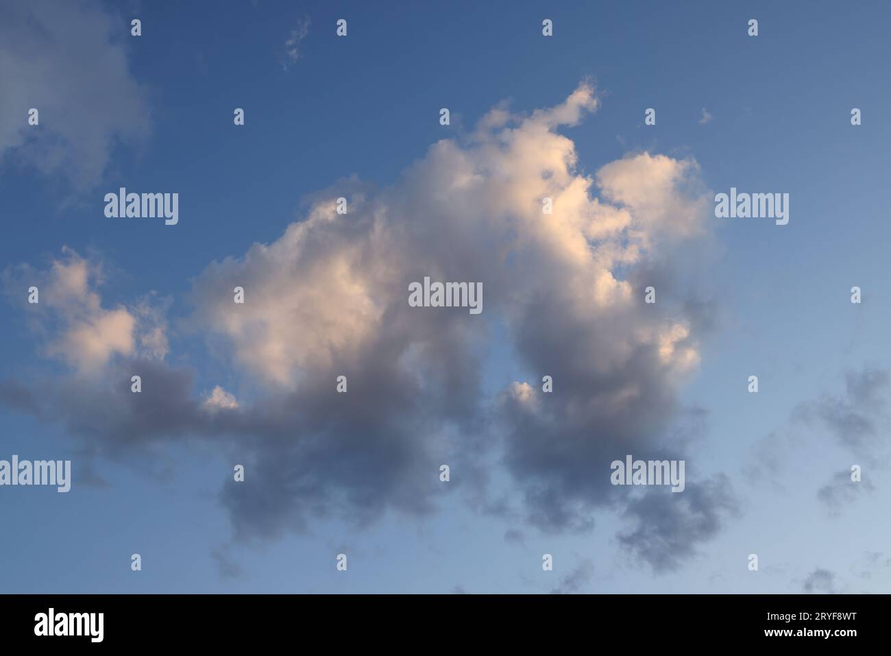 Beautiful bright blue sky fluffy white clouds hi-res stock photography and images - Alamy