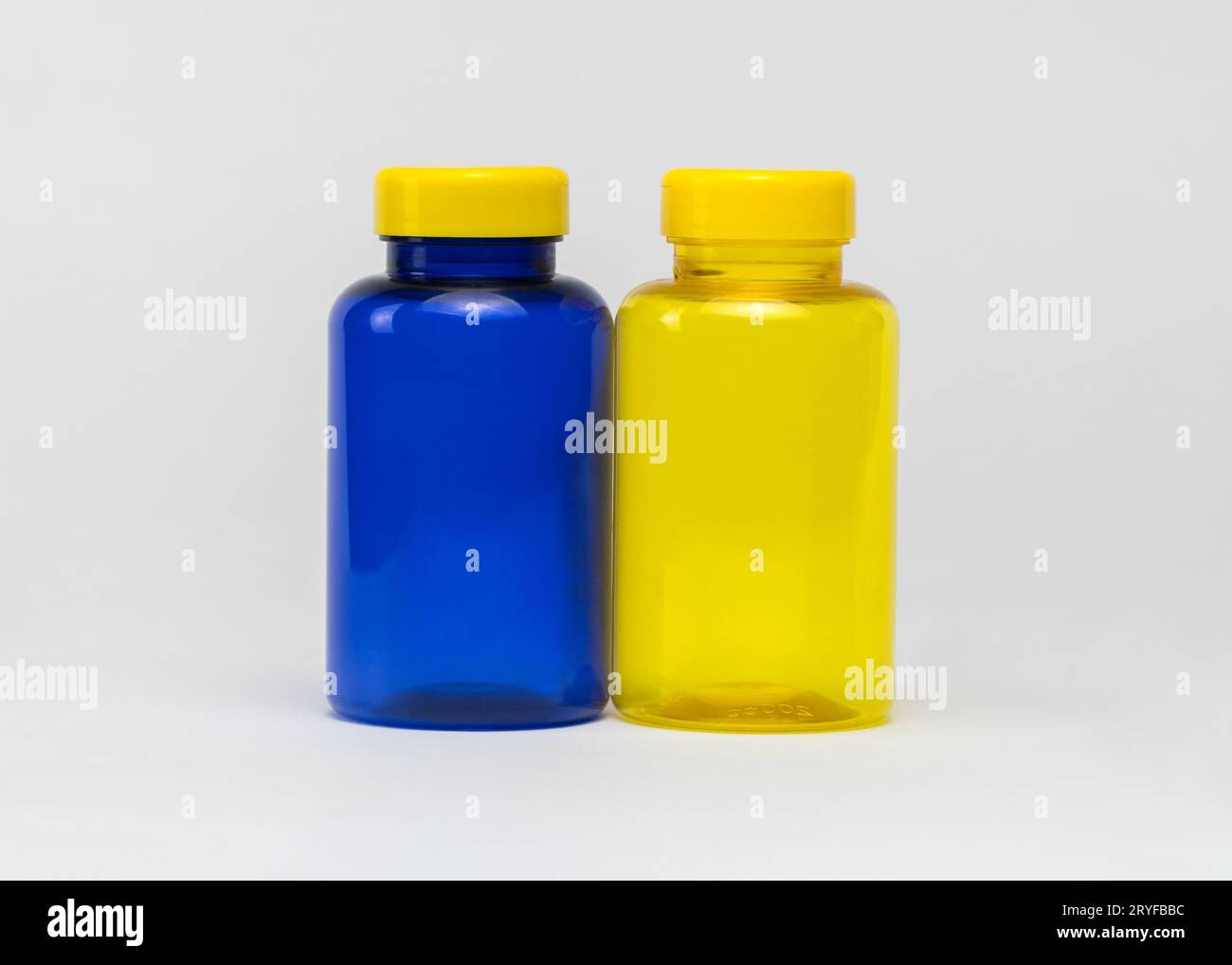 Plastic pill jars Stock Photo - Alamy