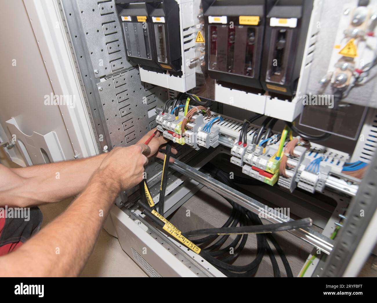 Electrical wiring installation hi-res stock photography and images - Alamy