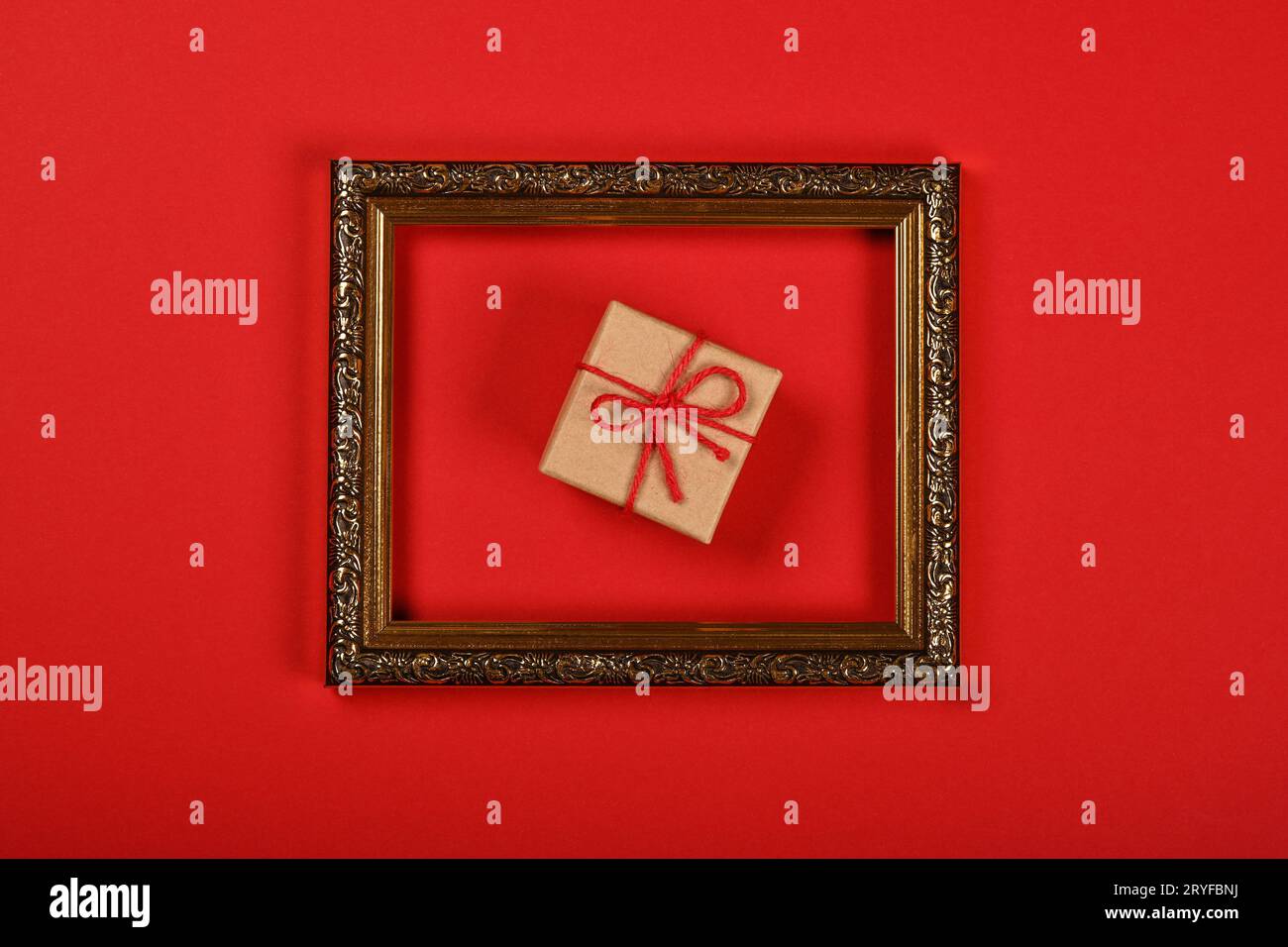 Red brown frame hi-res stock photography and images - Alamy