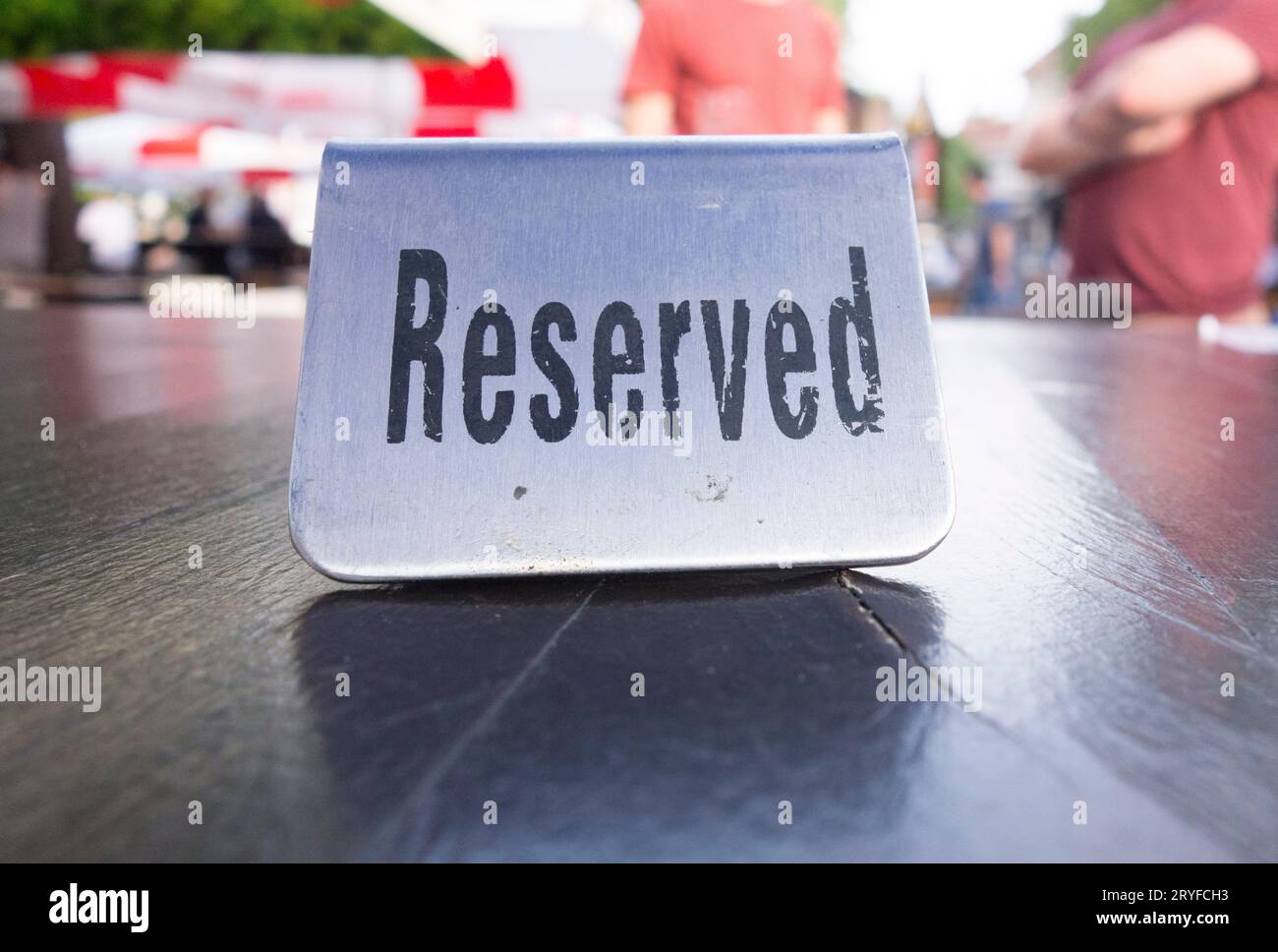 Reservation sign in a pub or restaurant Stock Photo - Alamy