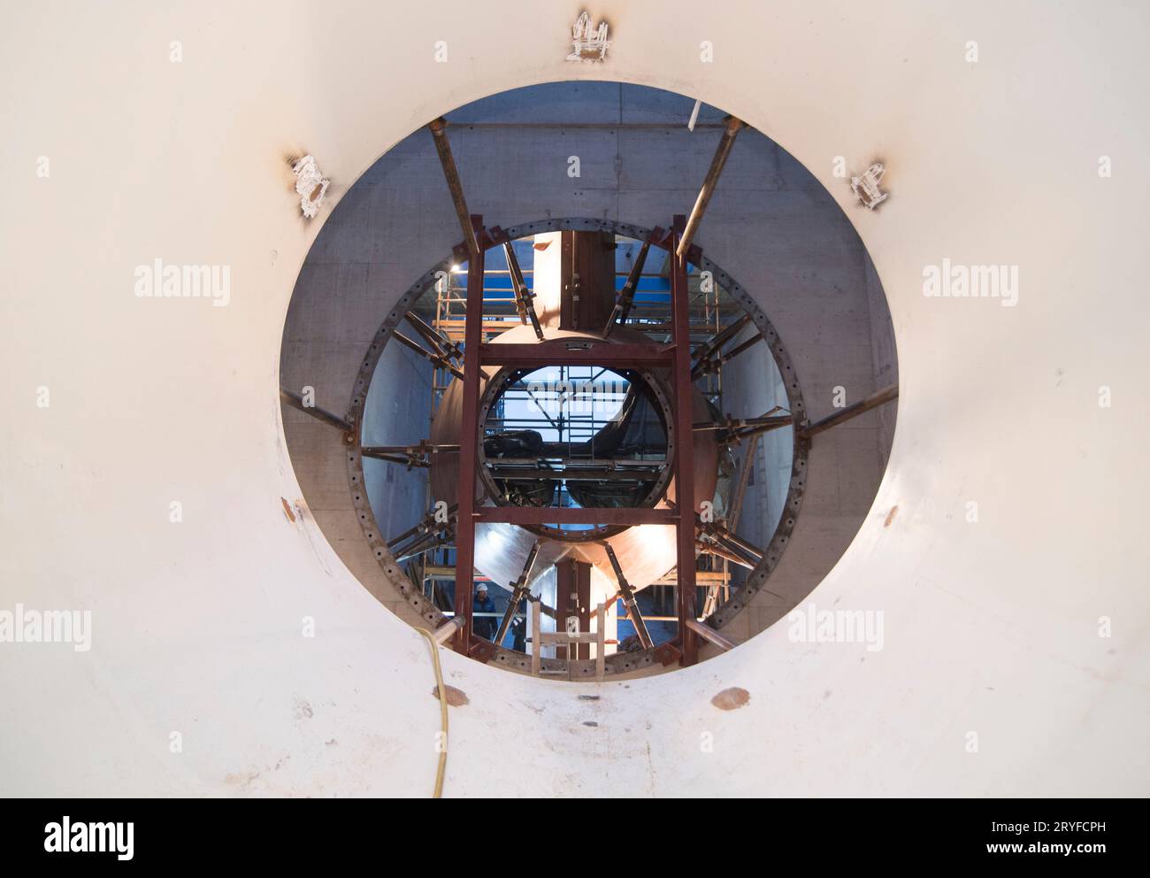 Construction workers work plant hi-res stock photography and images - Alamy