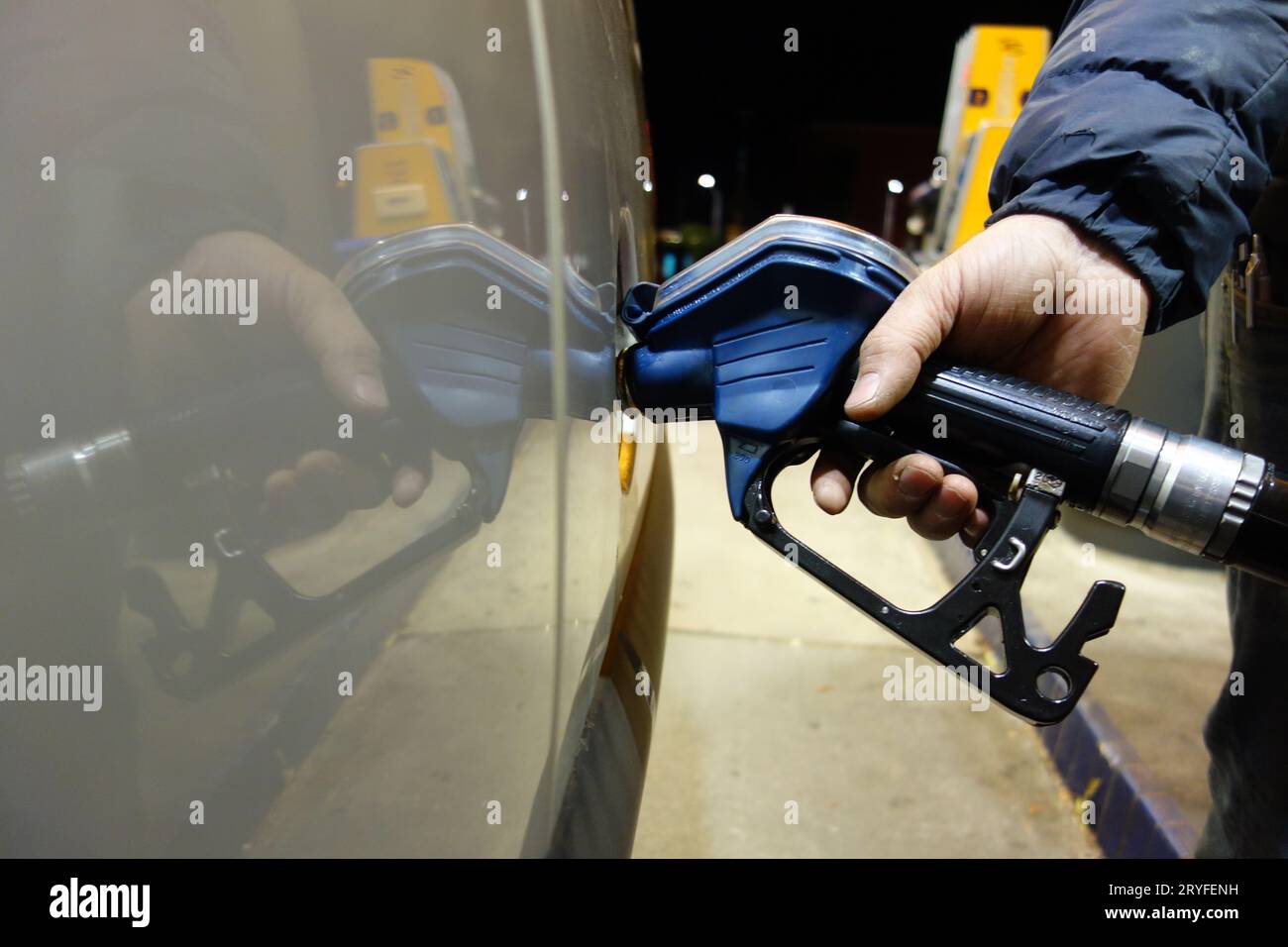 Mobile refueling hi-res stock photography and images - Alamy