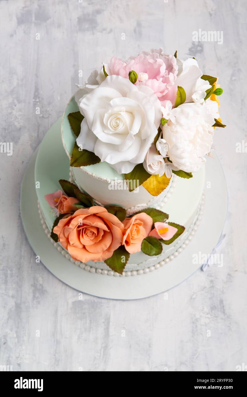 Designed cake hi-res stock photography and images - Alamy