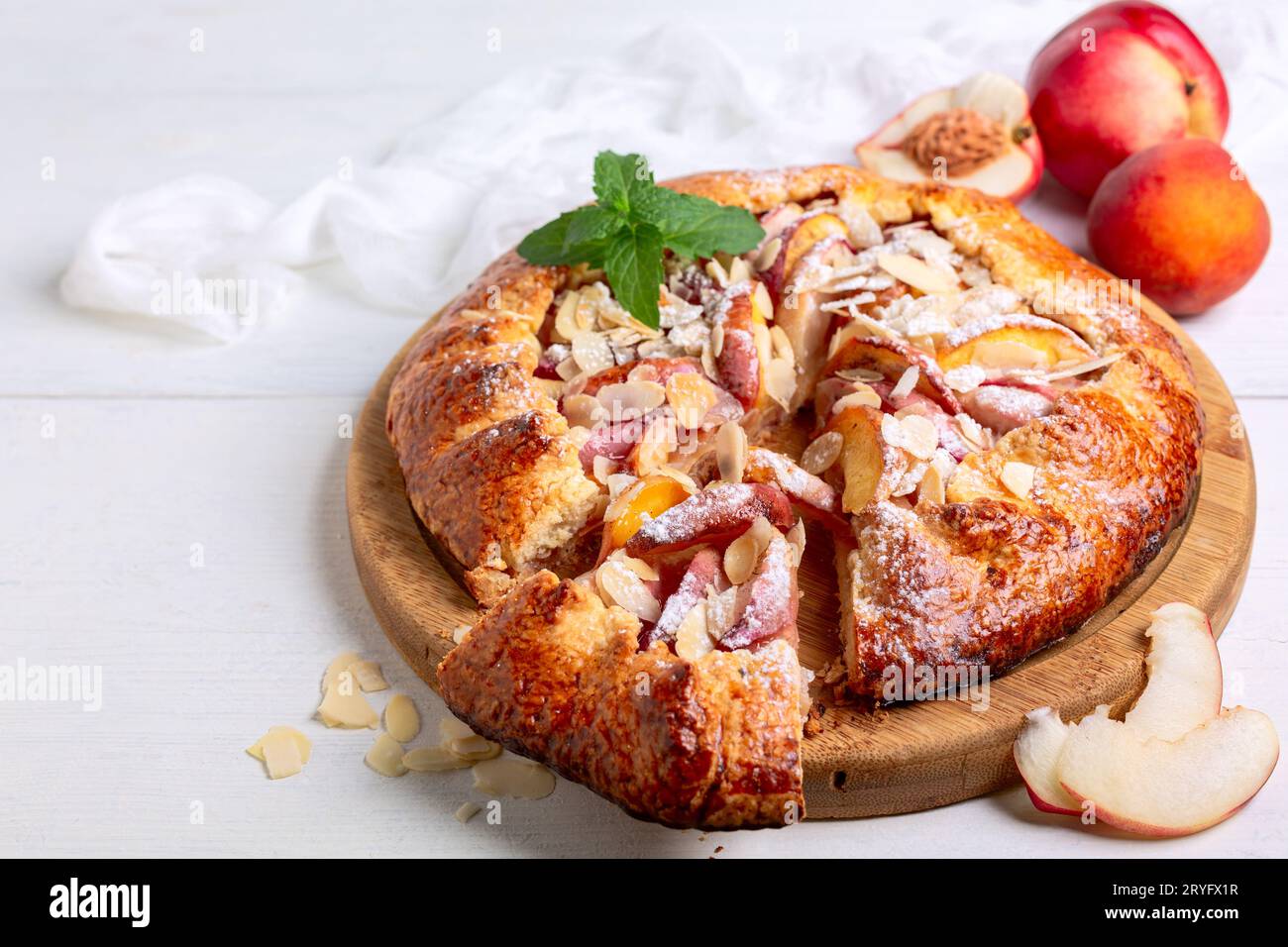 Sliced open fruit pie Stock Photo - Alamy