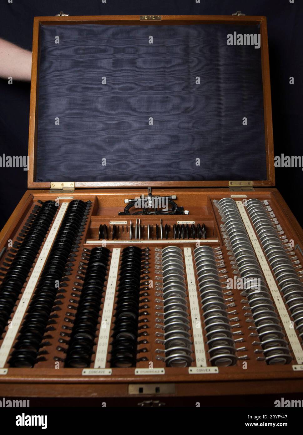 Physical instruments hi-res stock photography and images - Alamy