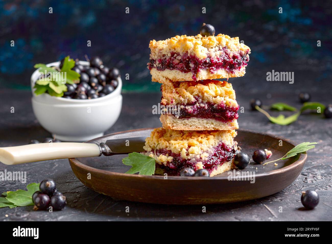 Slices of berry pie with streusel Stock Photo - Alamy