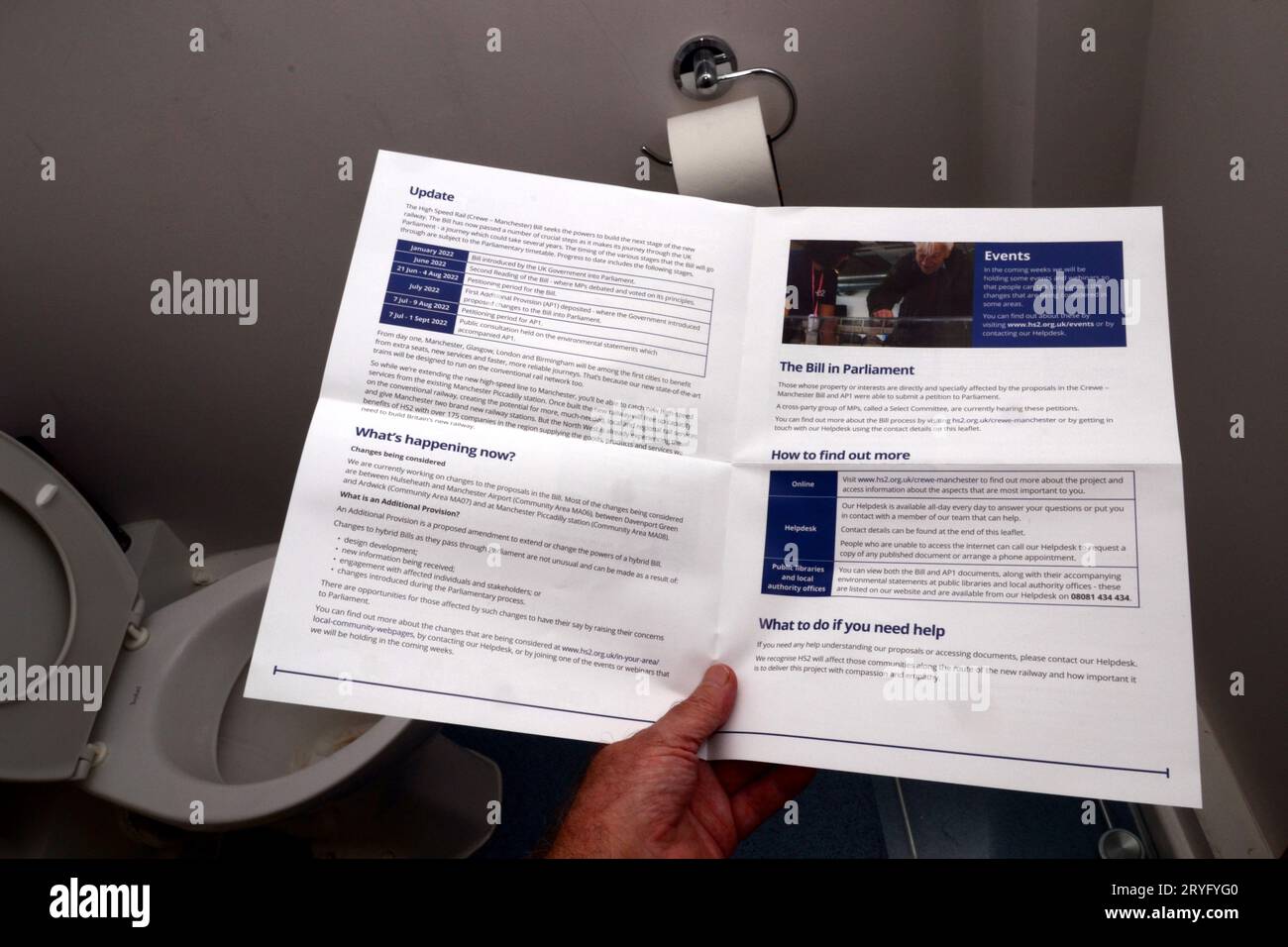 Manchester, UK, 1st October, 2023. An older Caucasian male reads an ...