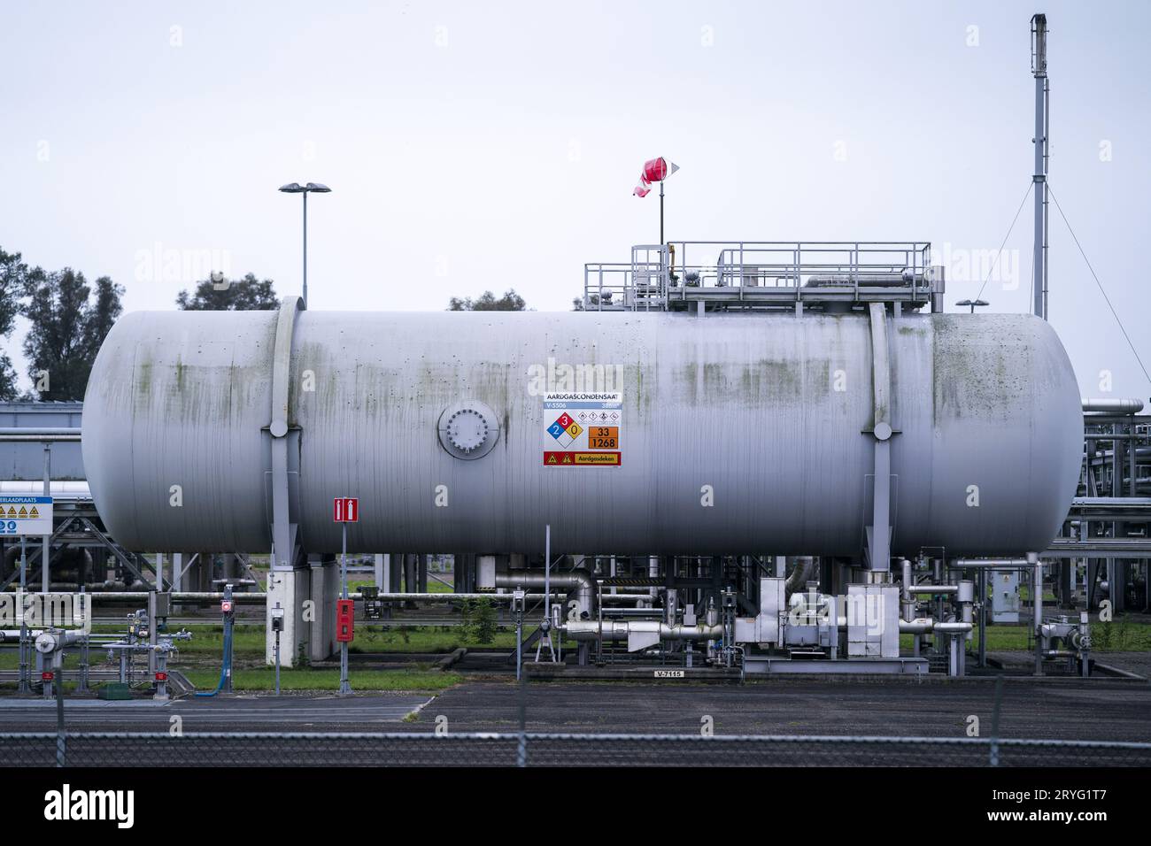 SCHEEMDA - One of the NAM gas extraction locations, where gas was ...