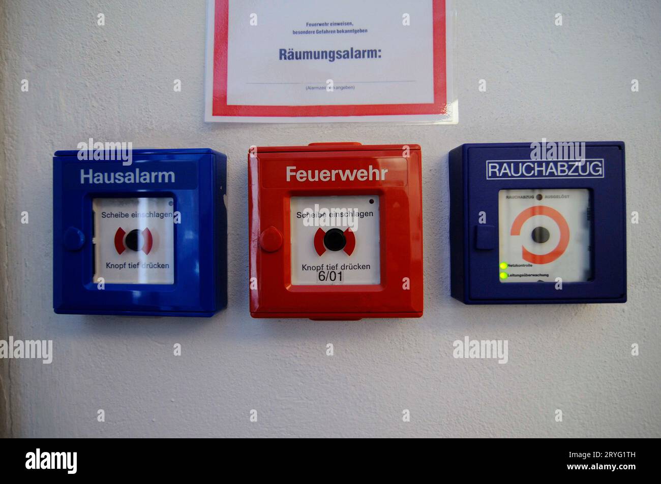 Fire detector or fire alarm Stock Photo - Alamy