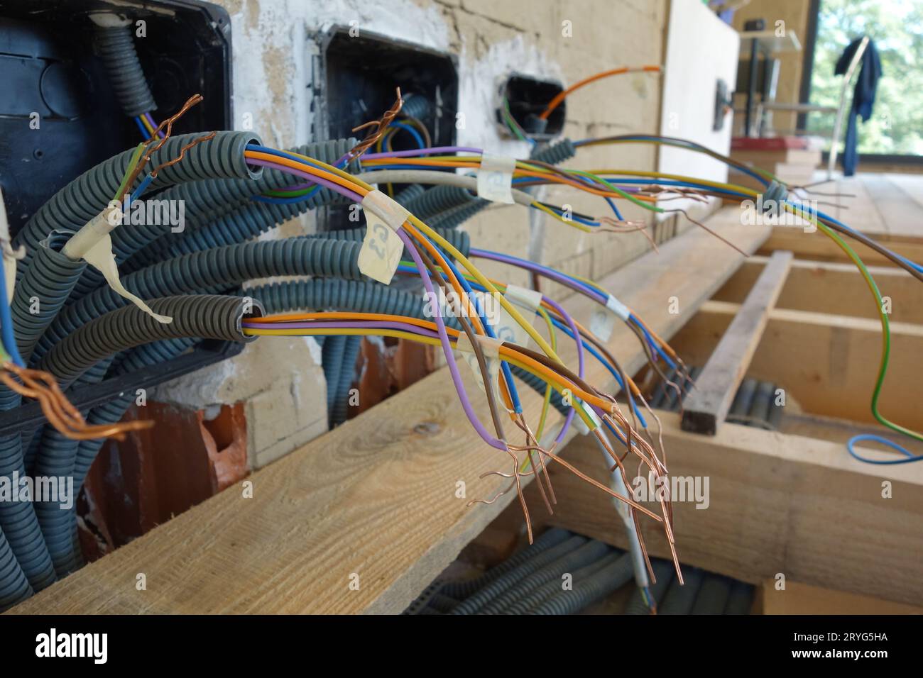 Electrical wiring installation hi-res stock photography and images - Alamy