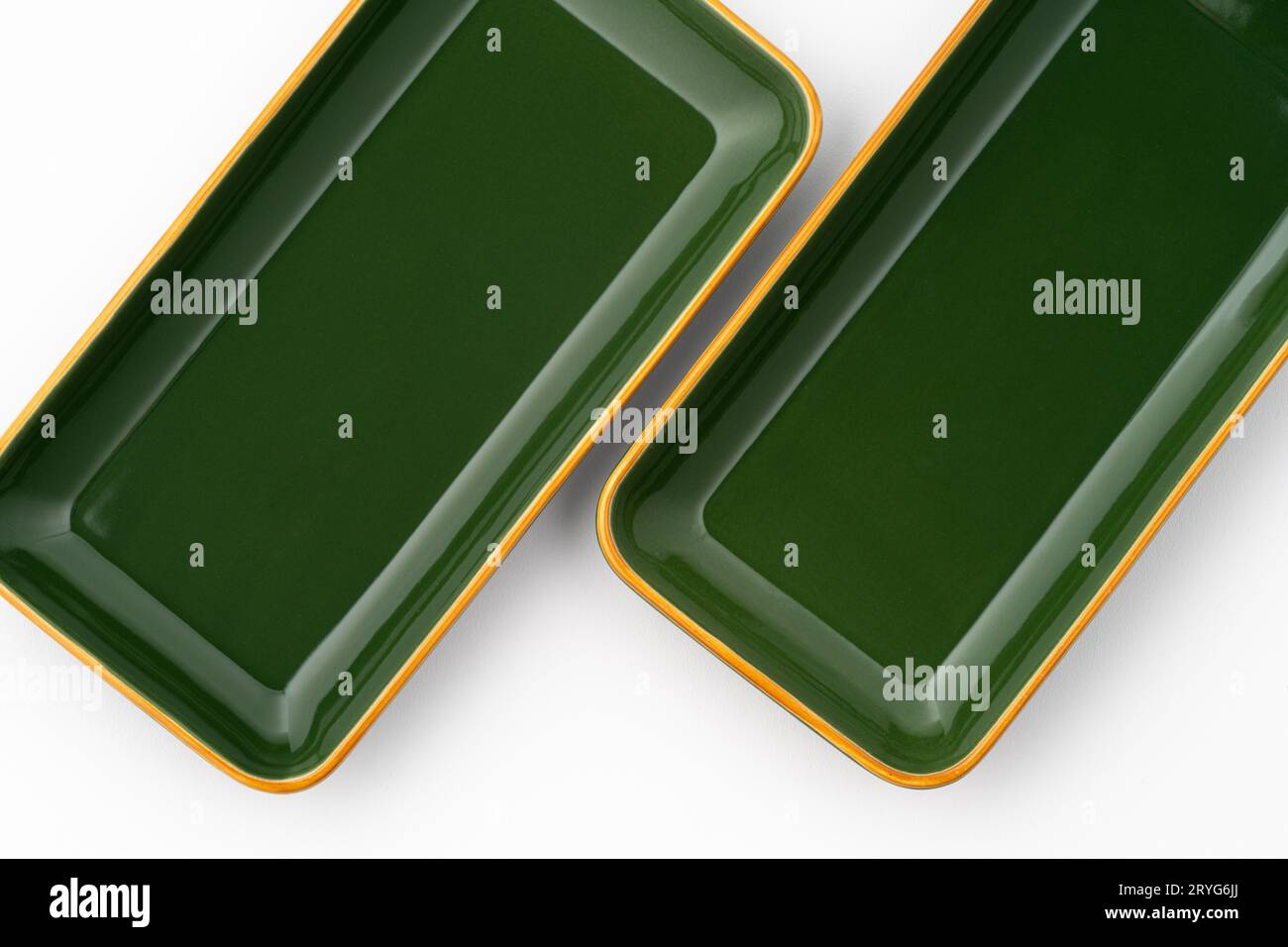 White and green plates hi-res stock photography and images - Alamy