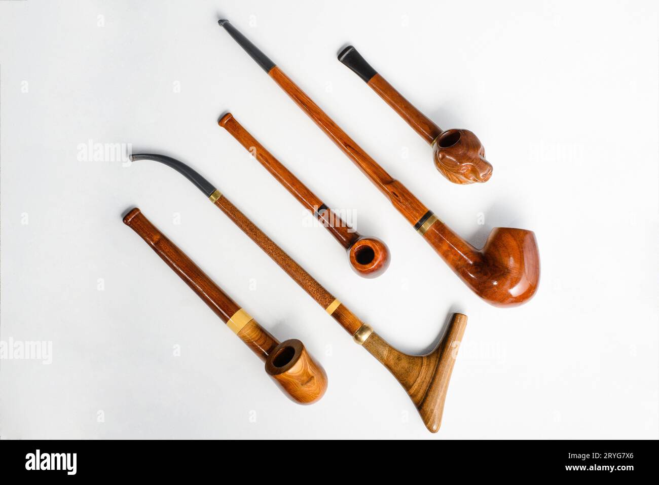 Smoking pipes hi-res stock photography and images - Alamy