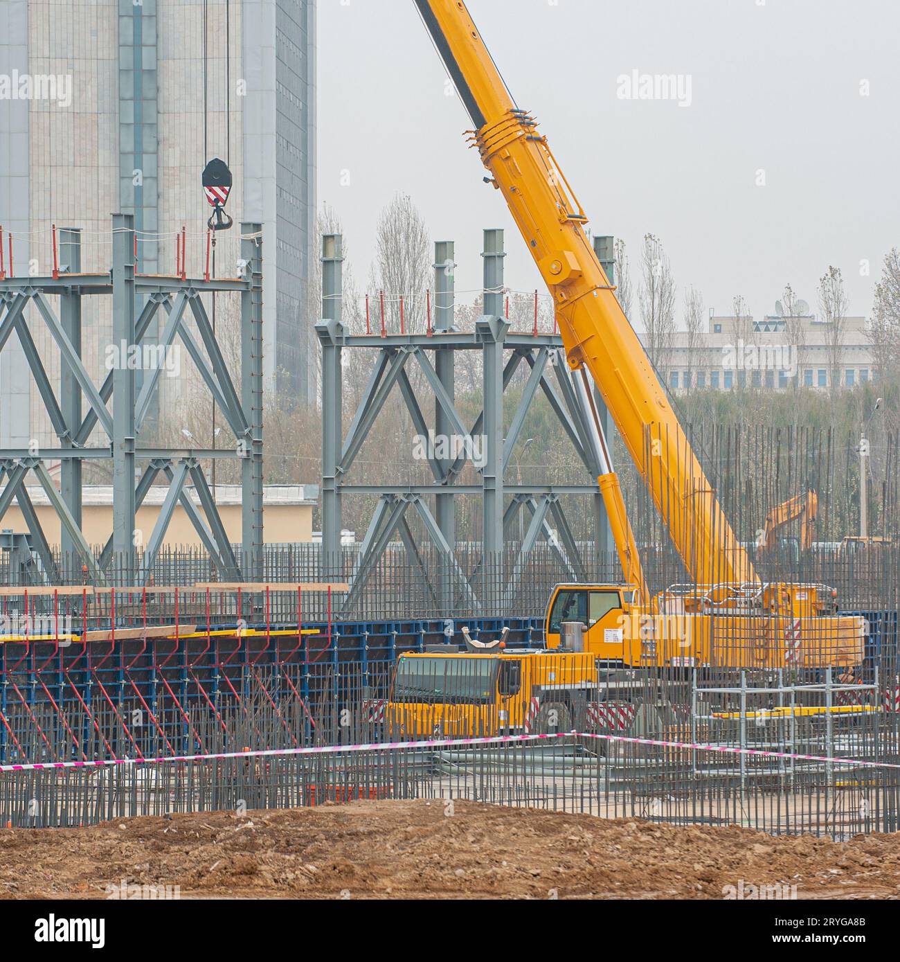 Crane track hi-res stock photography and images - Alamy