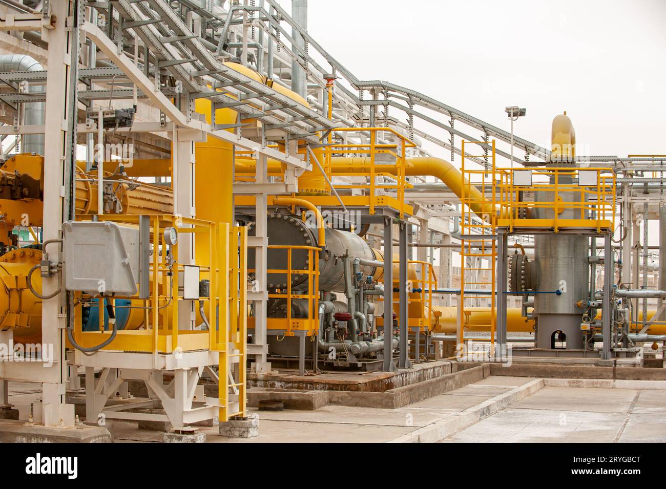 Petroleum pipelines hi-res stock photography and images - Alamy