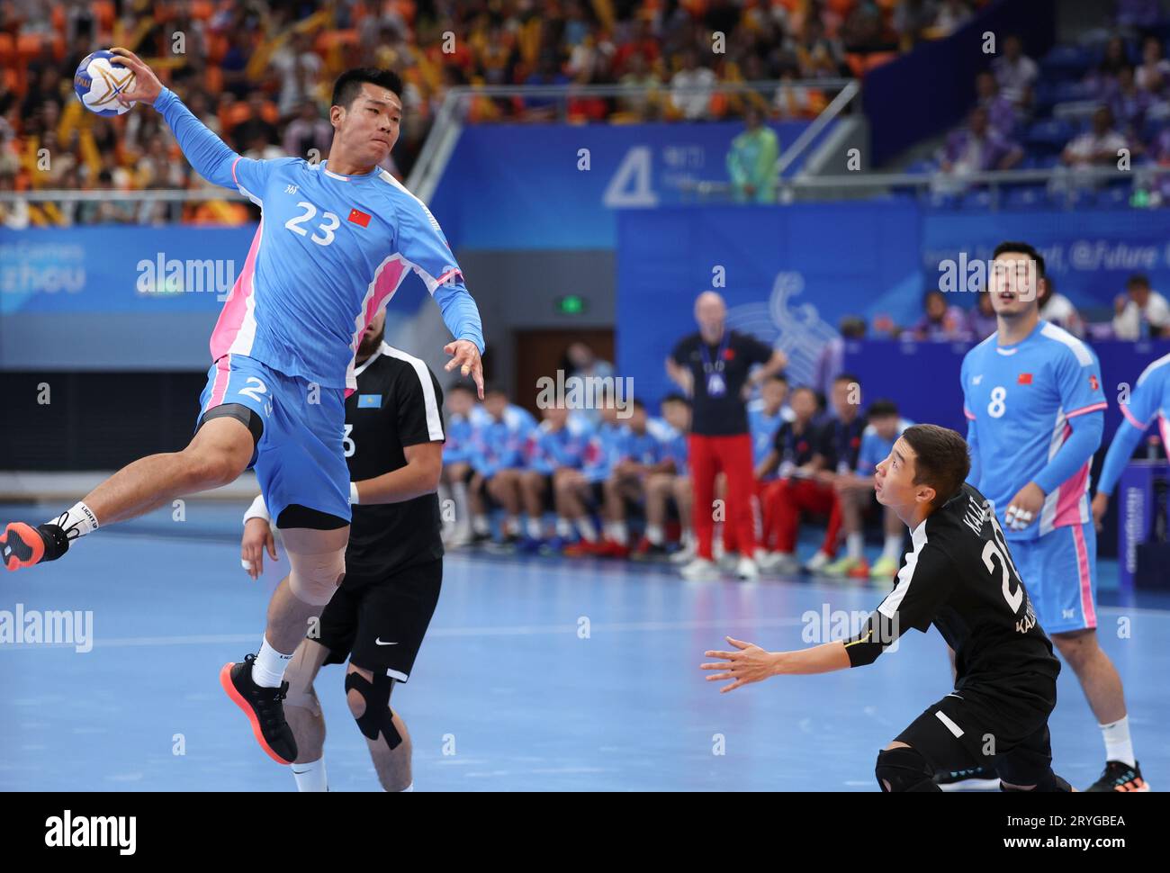 Hangzhou, China's Zhejiang Province. 1st Oct, 2023. Chen Xu (L) of ...