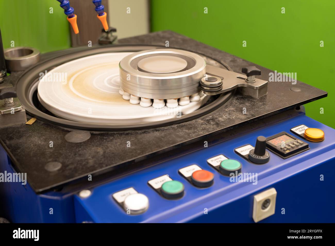 Sharpening process hi-res stock photography and images - Alamy