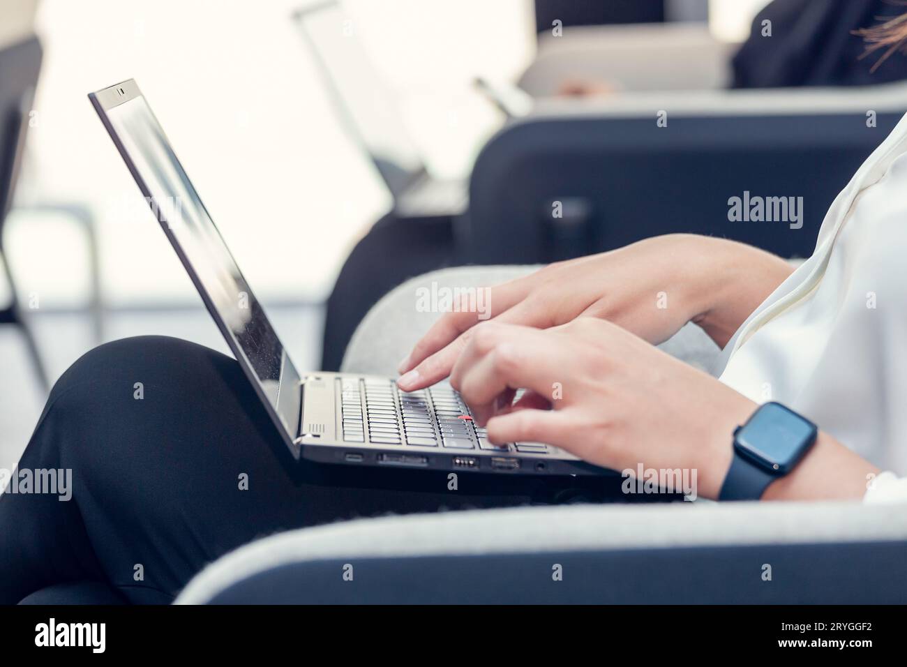 Woman typing computer hi-res stock photography and images - Alamy